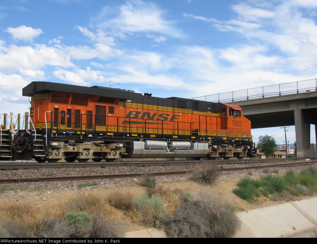 BNSF 7633